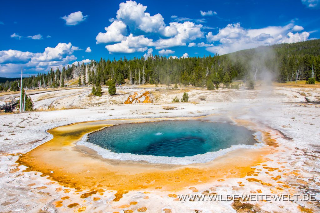 Yellowstone National Park: Heiße Quellen, Geysire & Fumarolen / Thermal ...