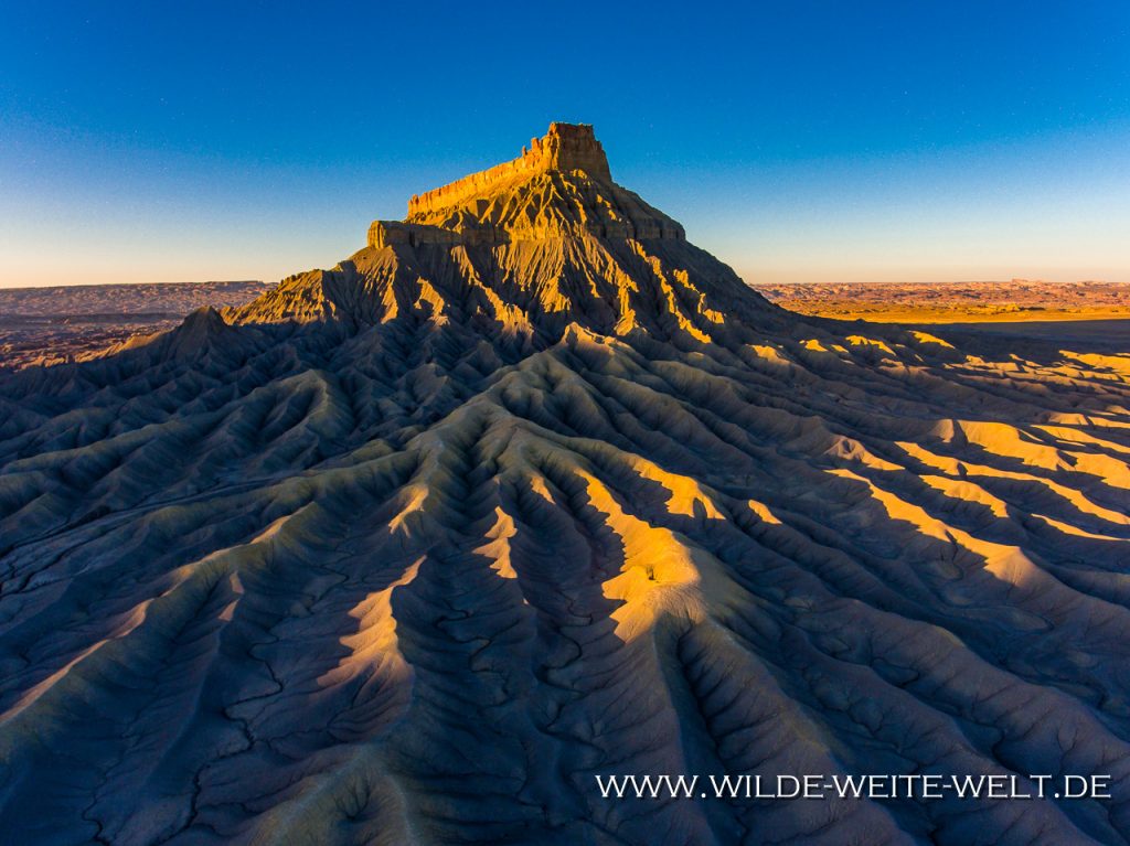 Factory Butte [Utah] - www.wilde-weite-welt.de